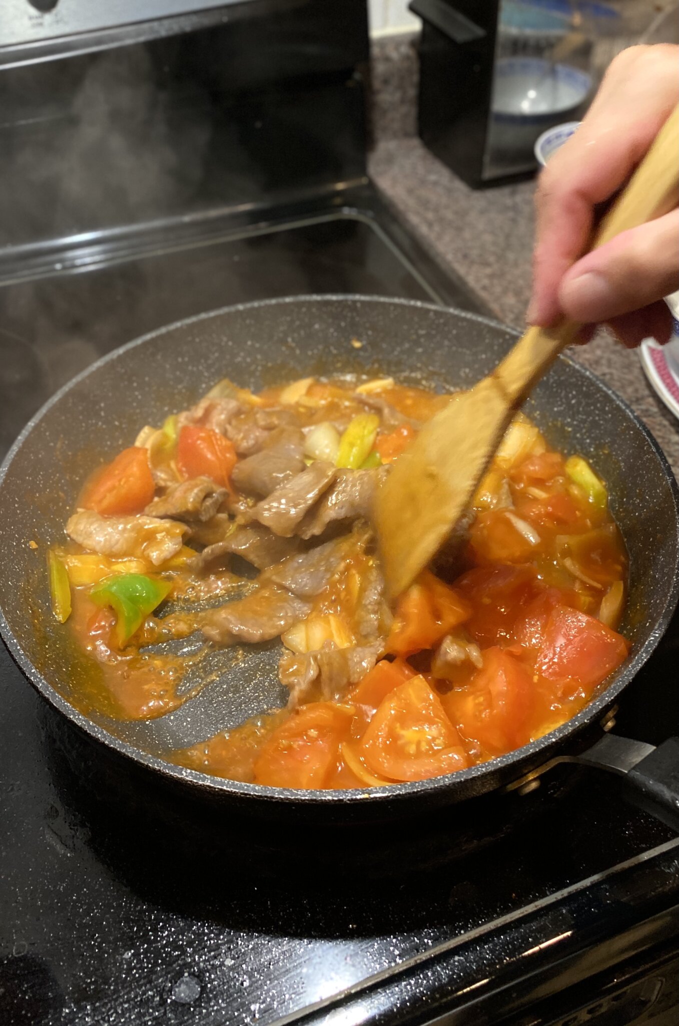 Quick & Juicy Beef and Tomato Stir Fry Recipe (Restaurant-Style!)