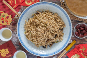 Quick & Easy Longevity Noodles (Yi Mein) Recipe